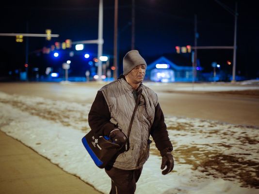Detroit man walks 21 miles in work commute | cbs19.tv