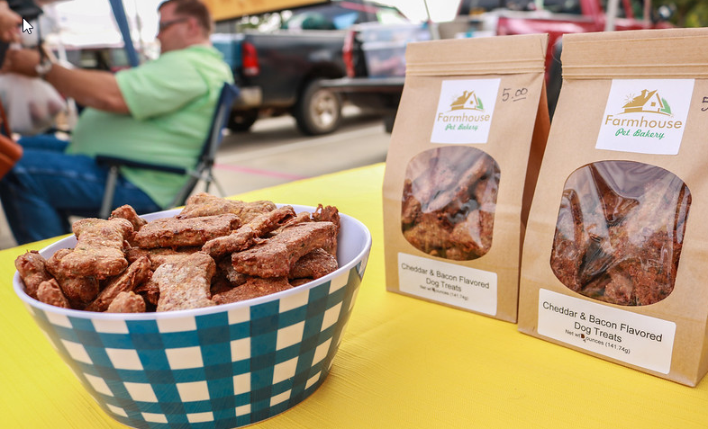 Farmhouse Pet Bakery cooks up healthy treats for furry family members ...